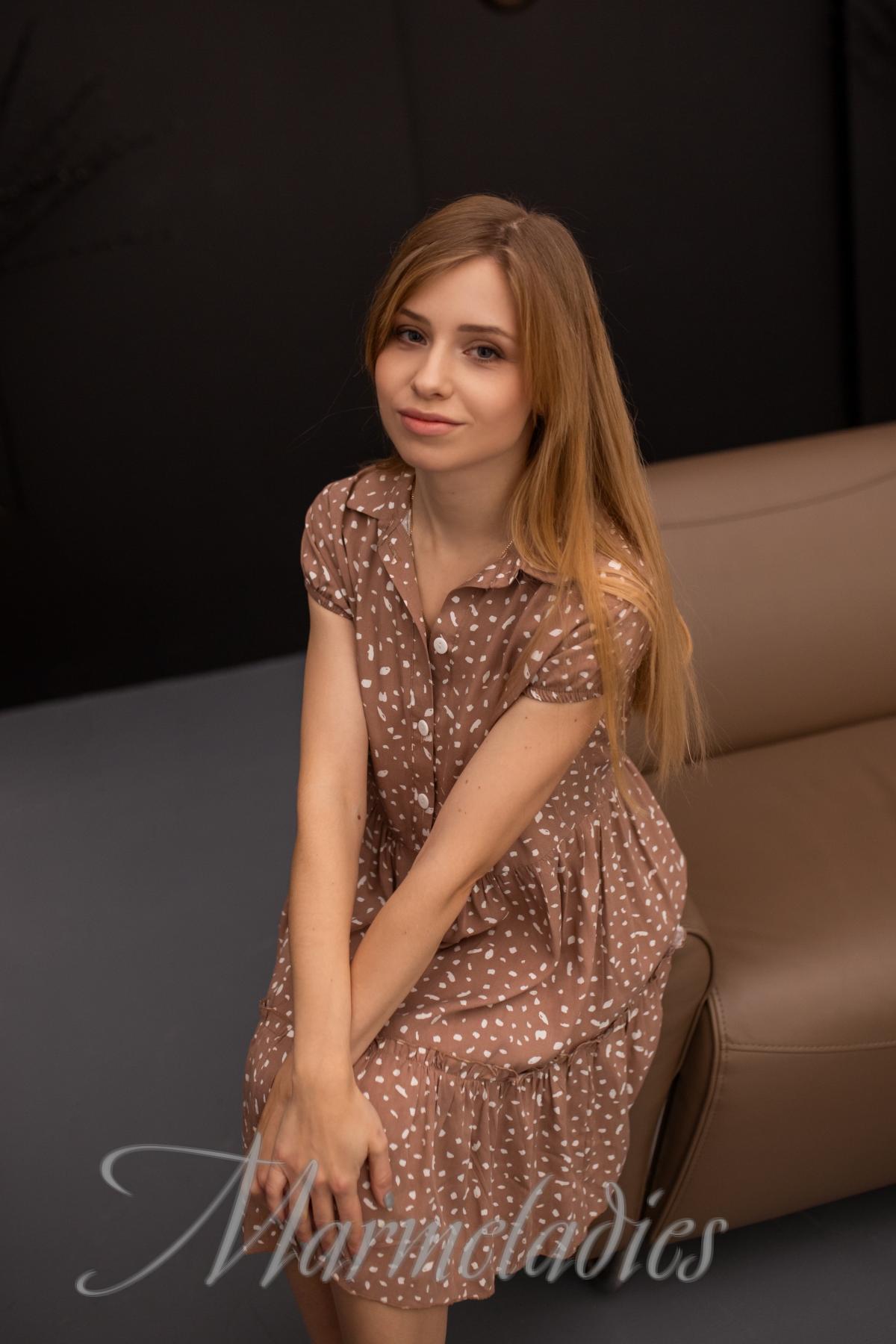 Hot miss Alina from Kiev, Ukraine: Russian women