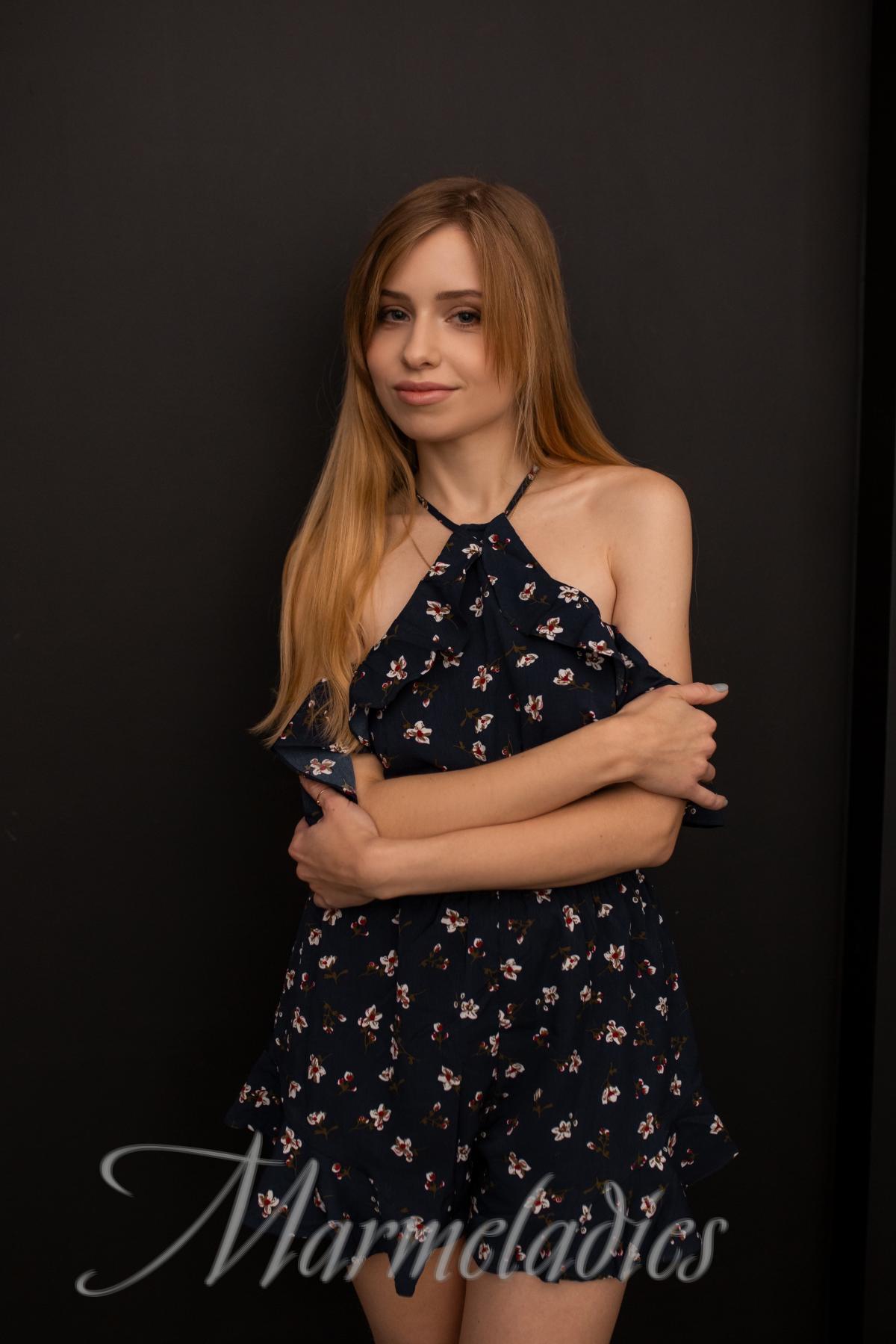 Hot miss Alina from Kiev, Ukraine: Russian women