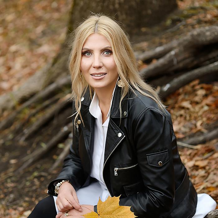 Nice miss Yulia from Eastern Europe: Russian beauty