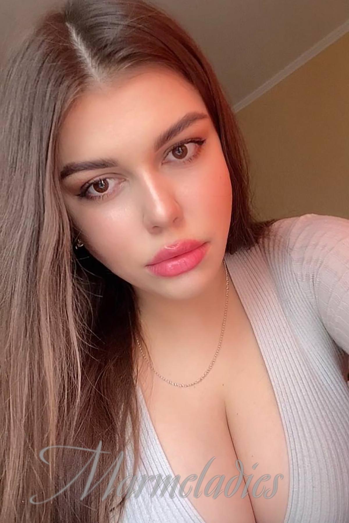 Hot mail order bride Yana from Vinnytsia, Ukraine: Russian singles