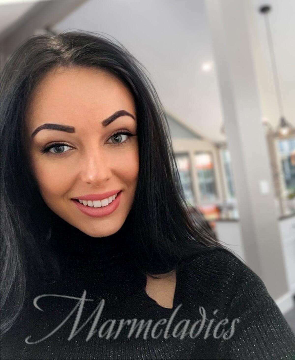 Charming miss Valeria from Nikopol, Ukraine: hot Russian brides