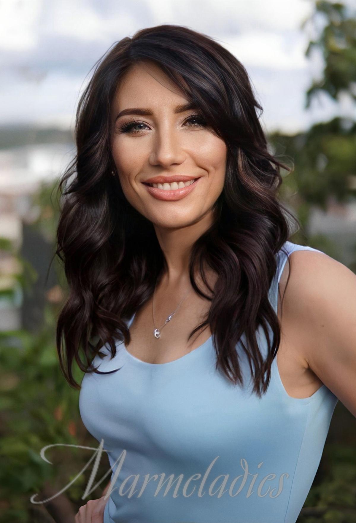 Beautiful lady Yulia from Kiev, Ukraine: beautiful Russian women