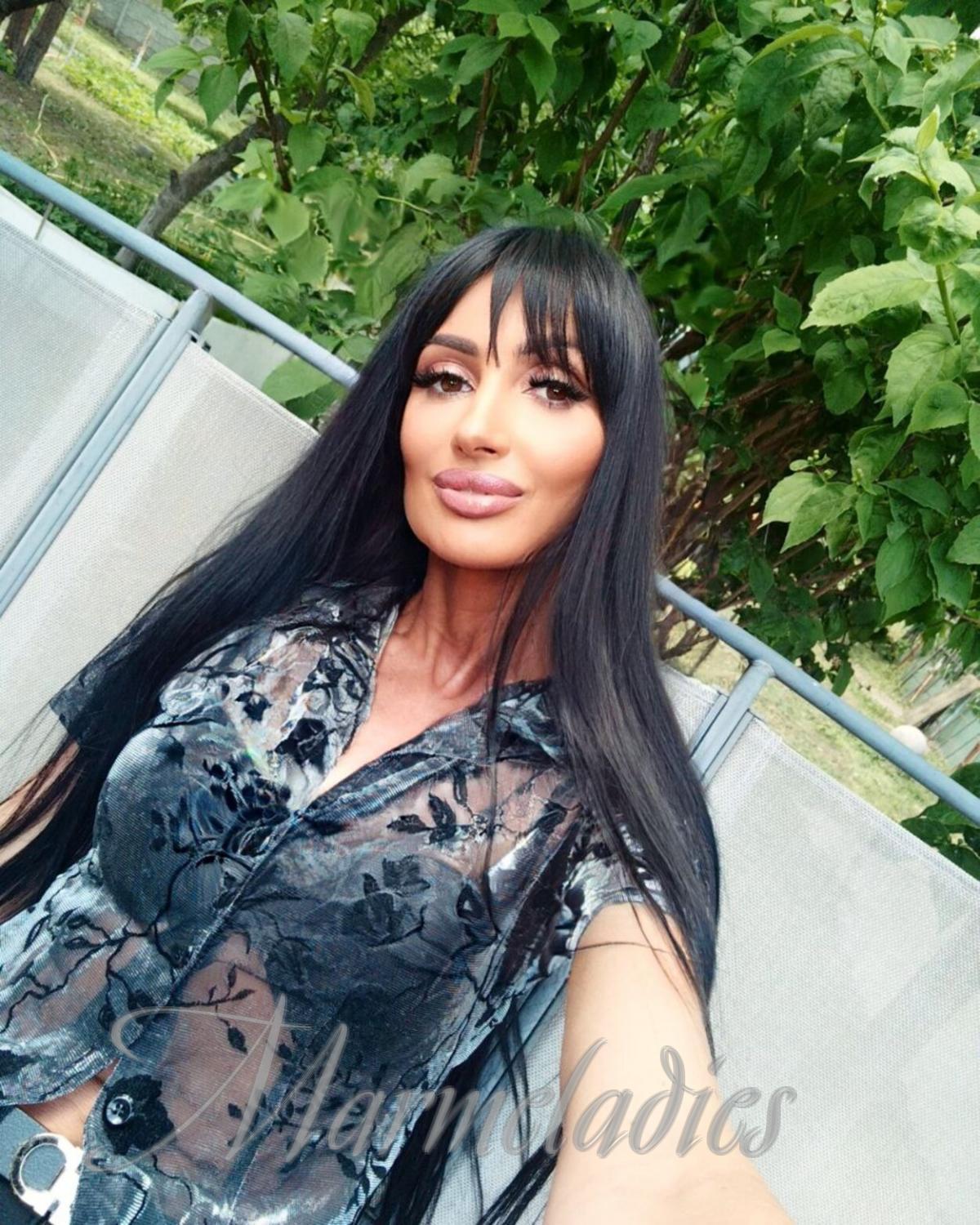 Single mail order bride Yana from Kharkiv, Ukraine: Ukraine girls