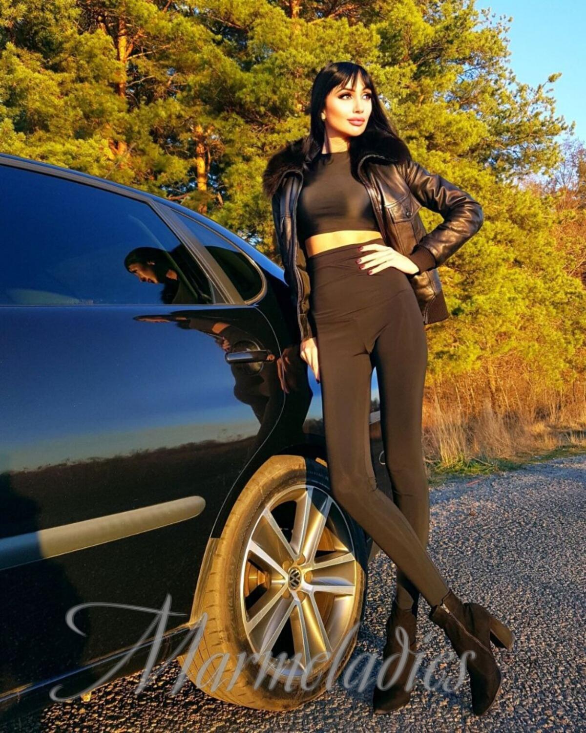 Single mail order bride Yana from Kharkiv, Ukraine: Ukraine girls