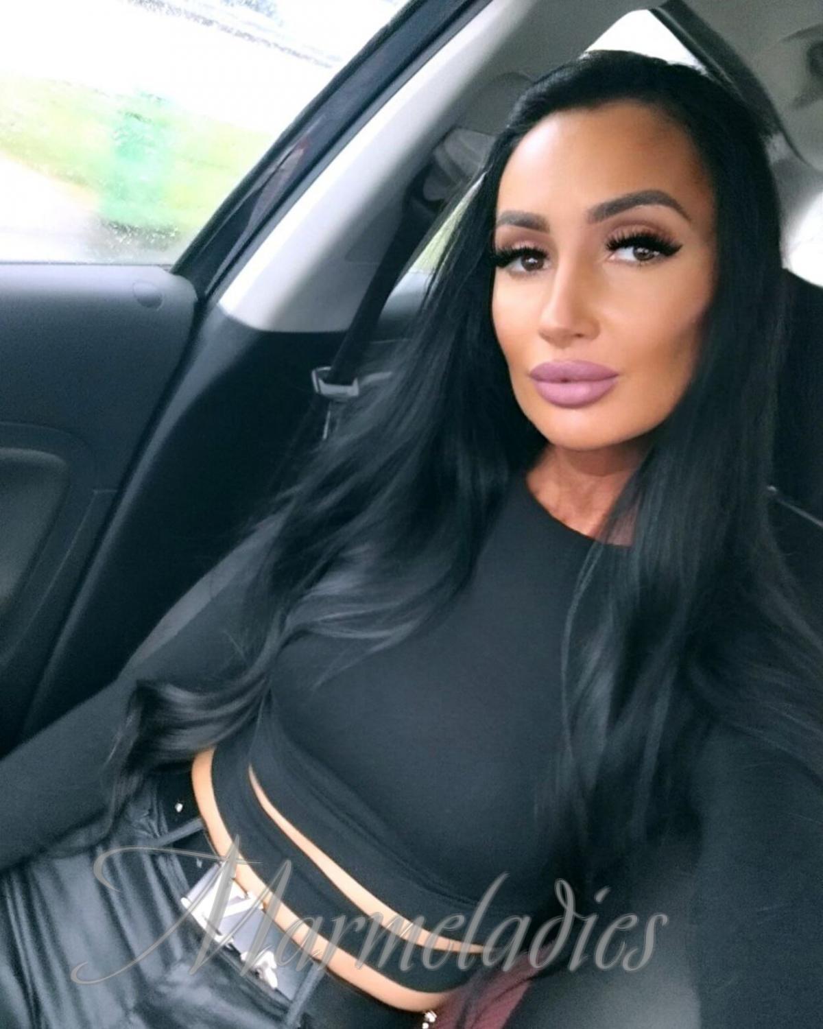 Single mail order bride Yana from Kharkiv, Ukraine: Ukraine girls