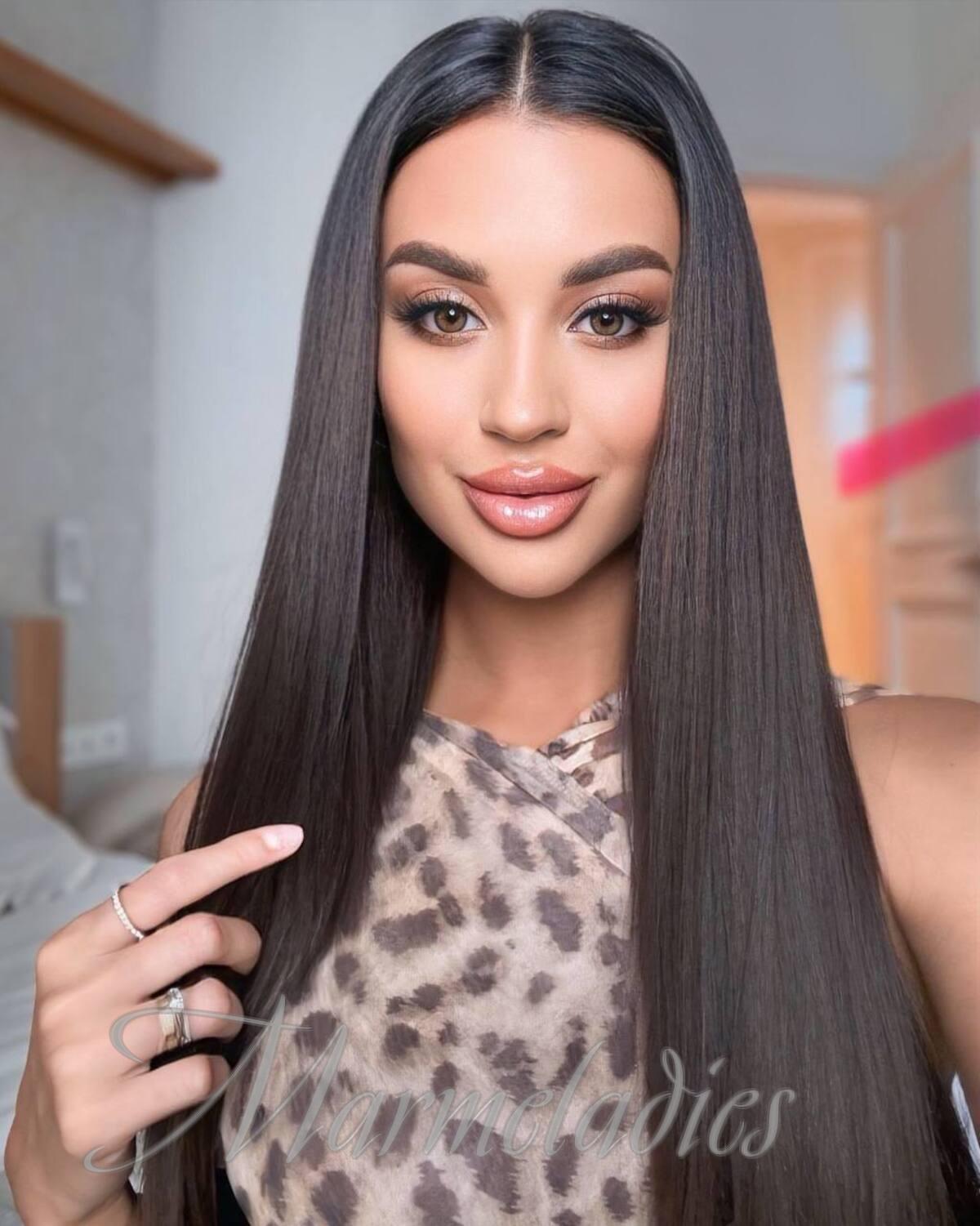 Amazing girl Victoria from Kiev, Ukraine: Ukraine brides