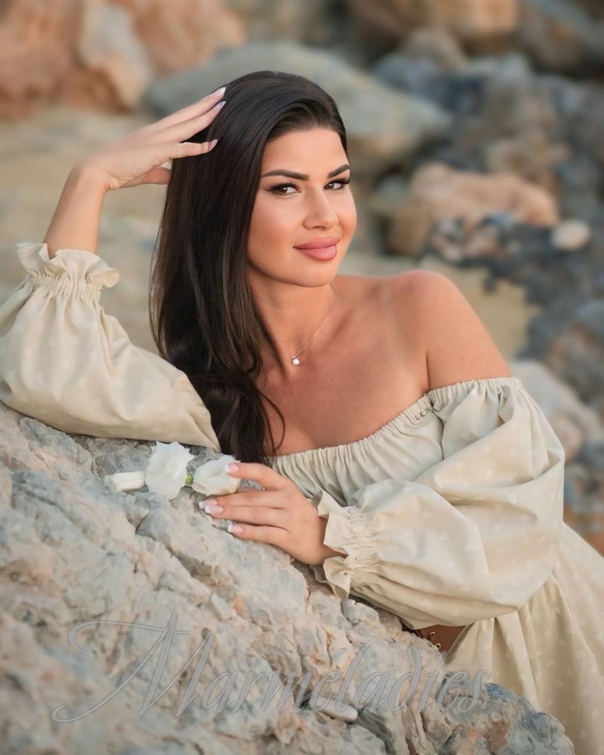 Gorgeous mail order bride Irina from Odessa, Ukraine: Ukraine girls