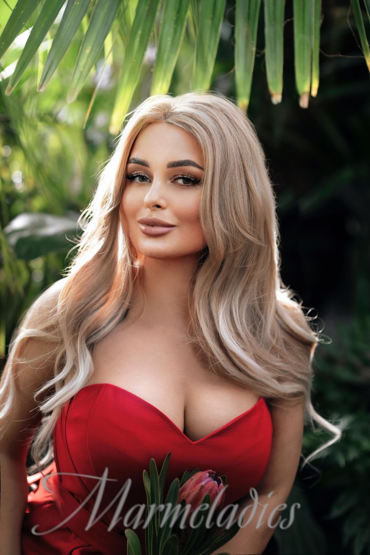 Amazing lady Olga from Kharkiv, Ukraine: Ukrainian girls