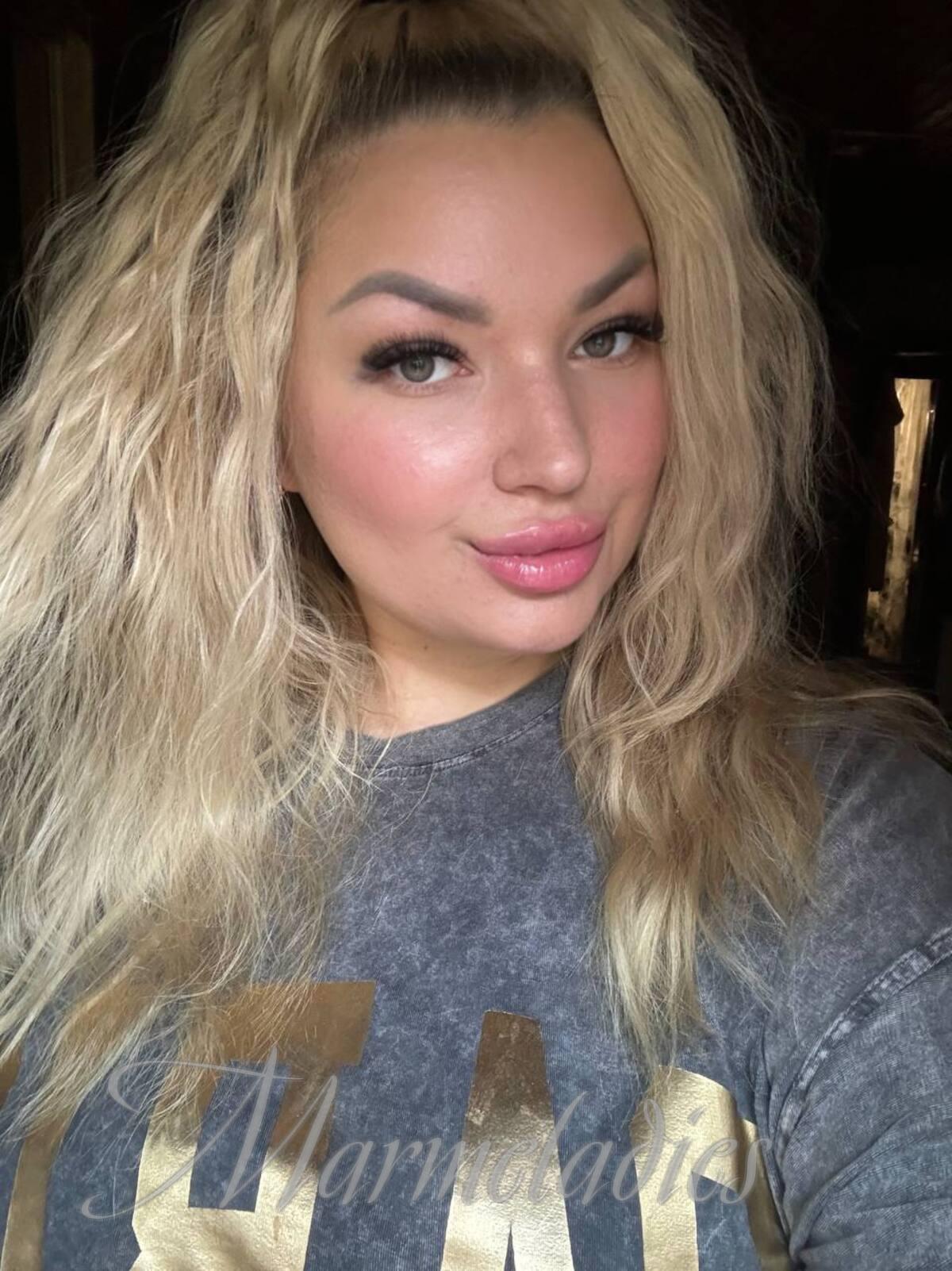 Pretty girlfriend Victoria from Poltava, Ukraine: Ukrainian girls