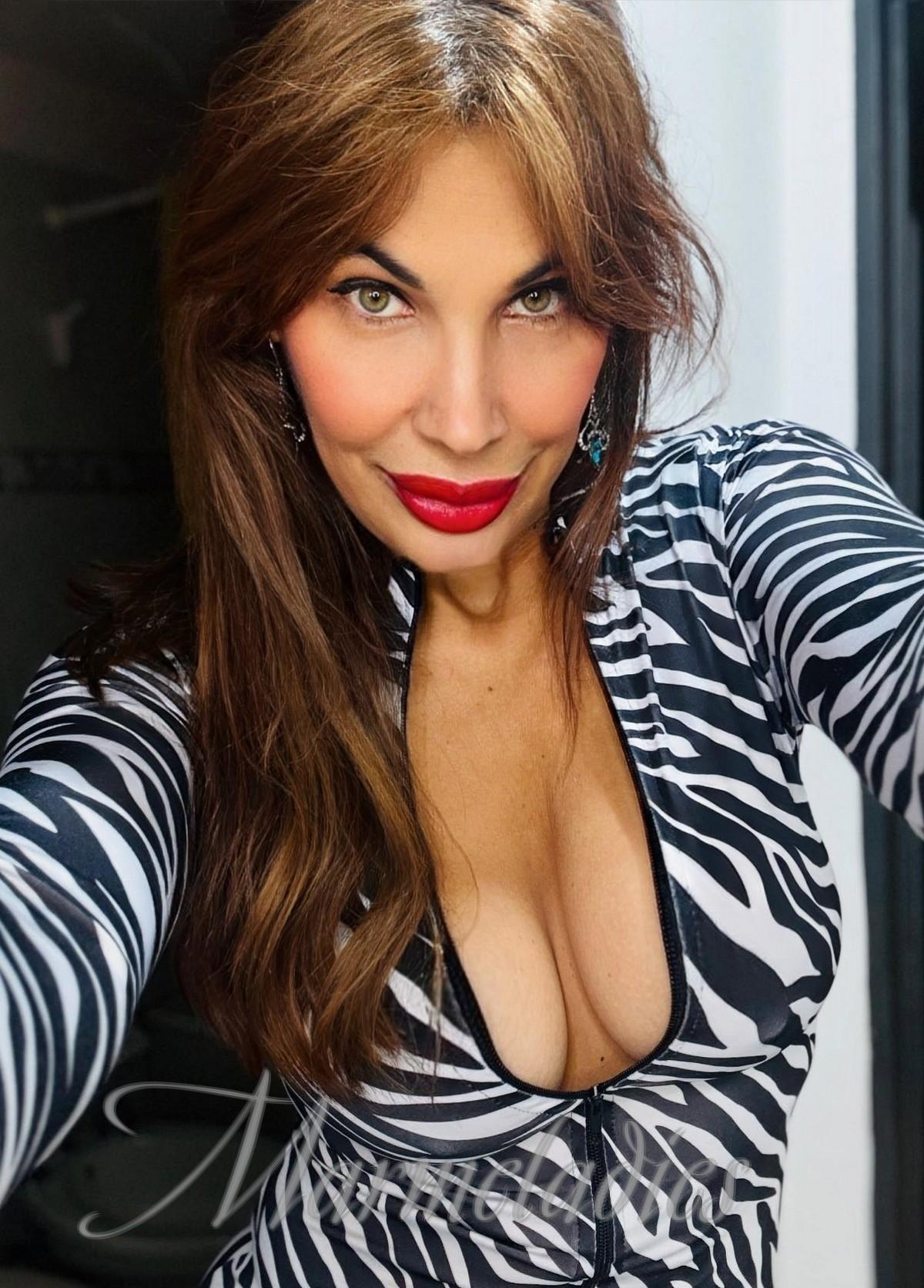 Nice woman Karina Anahi from Buenos Aires, Argentina: Ukraine girls