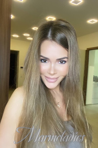 Single girl Olga from Eastern Europe: Ukranian women